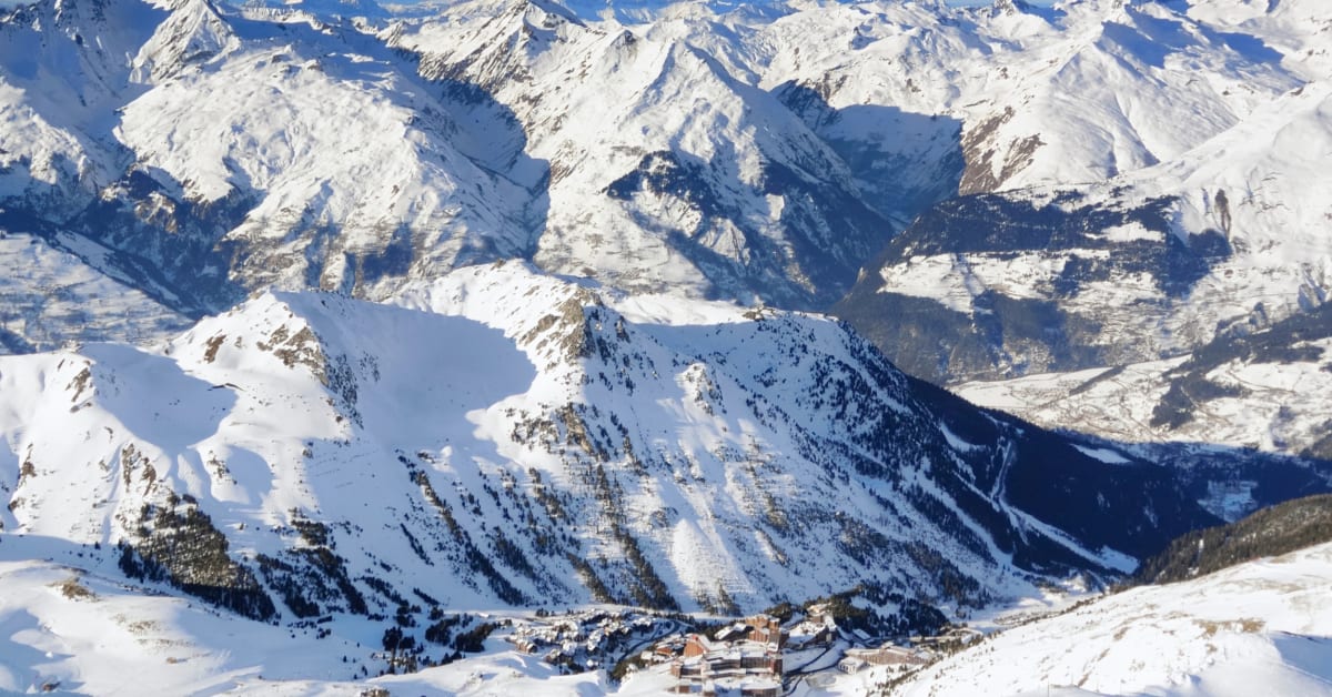 Les Arcs singles, solos and specialist ski holidays